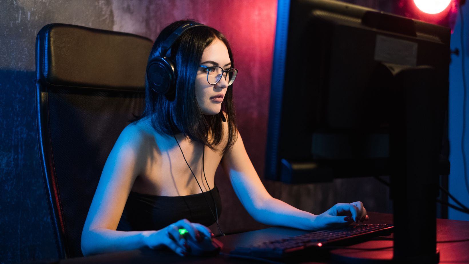 FC 26 Analysis: Gameplay, Modes & Improvements - Theportablegamer